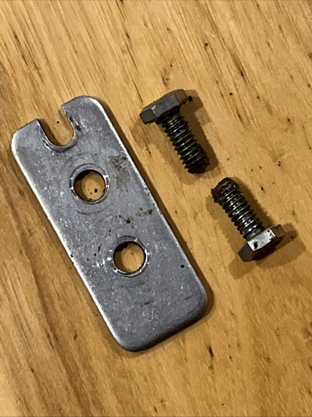 VOLVO PENTA SHIFT CABLE LOCKING TAB PLATE 270 275 280 290 W/ BOLTS ...