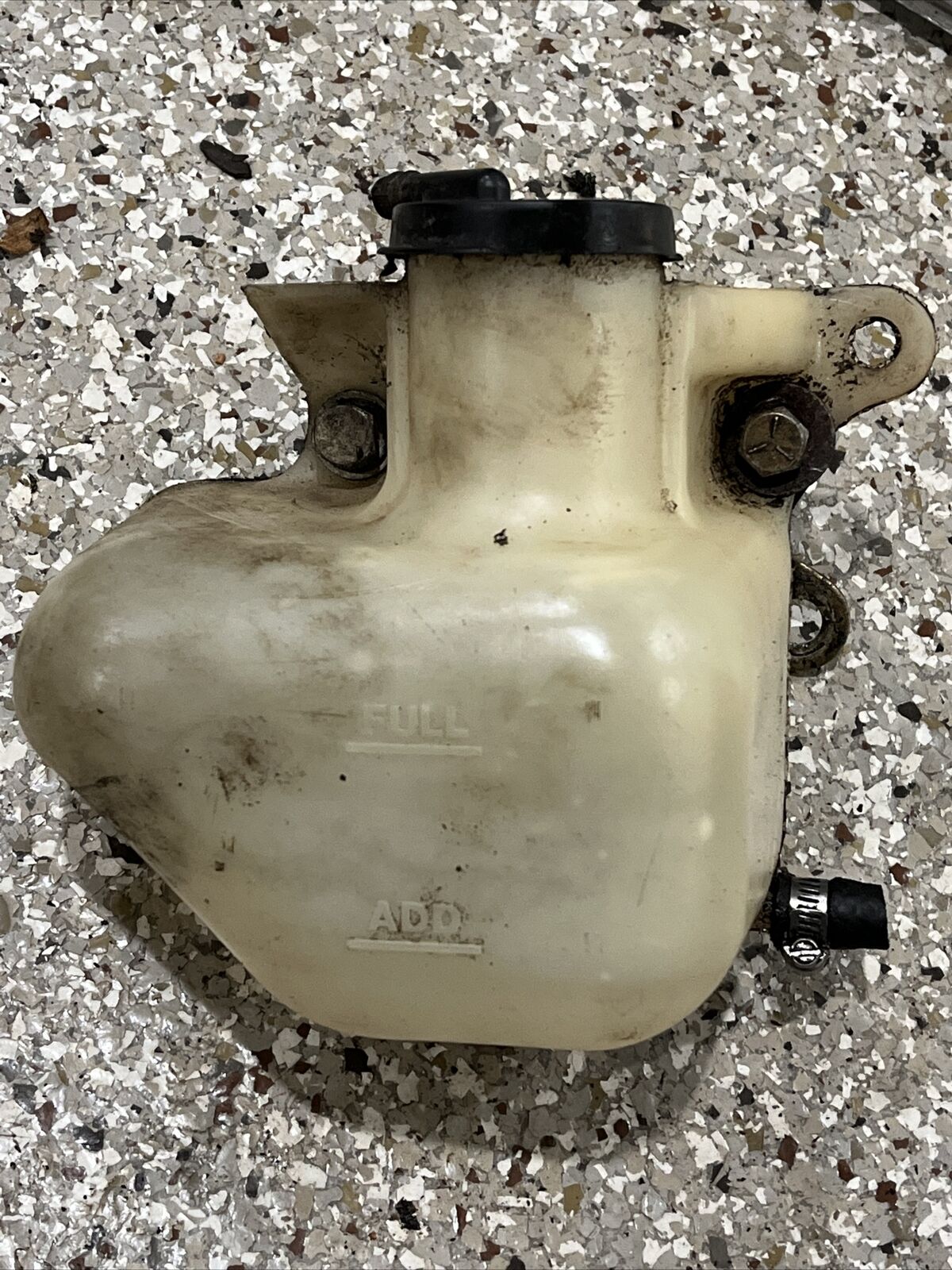 Mercruiser 3.7L 470 488 Coolant Reservoir & Cap — Midwest Boat Recyclers