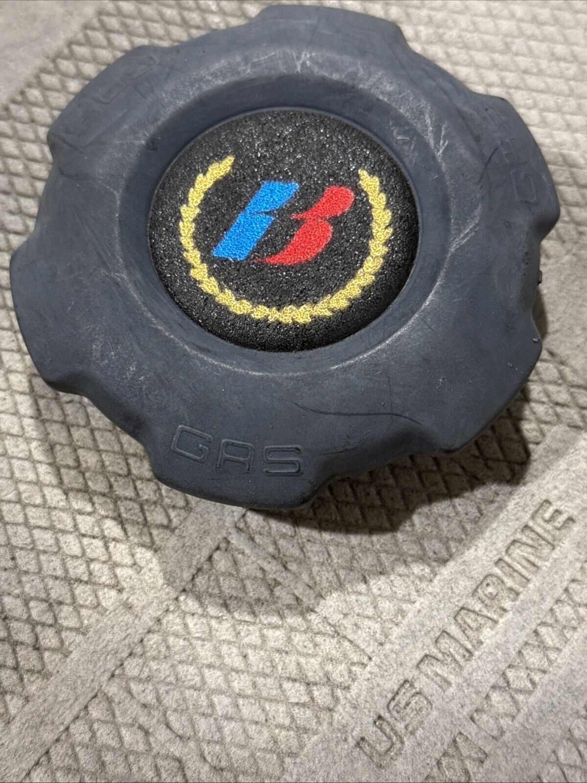 Bayliner Capri Marine Plastic Gas Fill Cap — Midwest Boat Recyclers