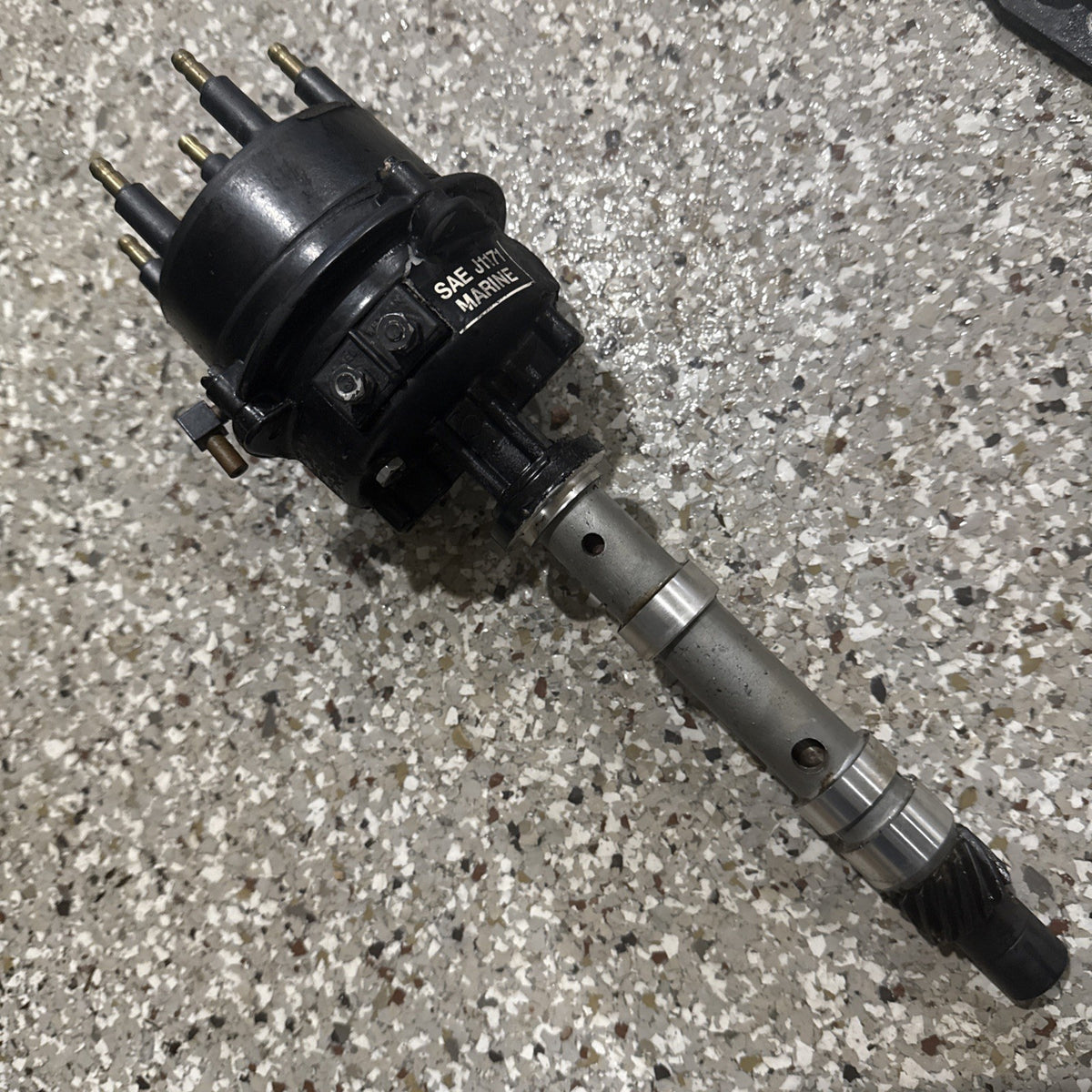 Mercruiser 4.3l Distributor Used — Midwest Boat Recyclers