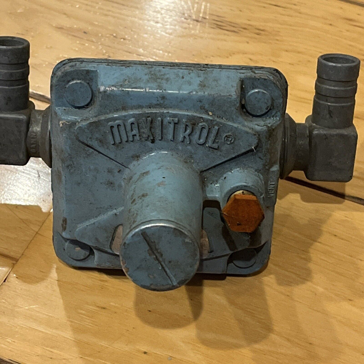 Maxitrol IMP 52 Straight Thru-Flow Gas Regulator — Midwest Boat Recyclers