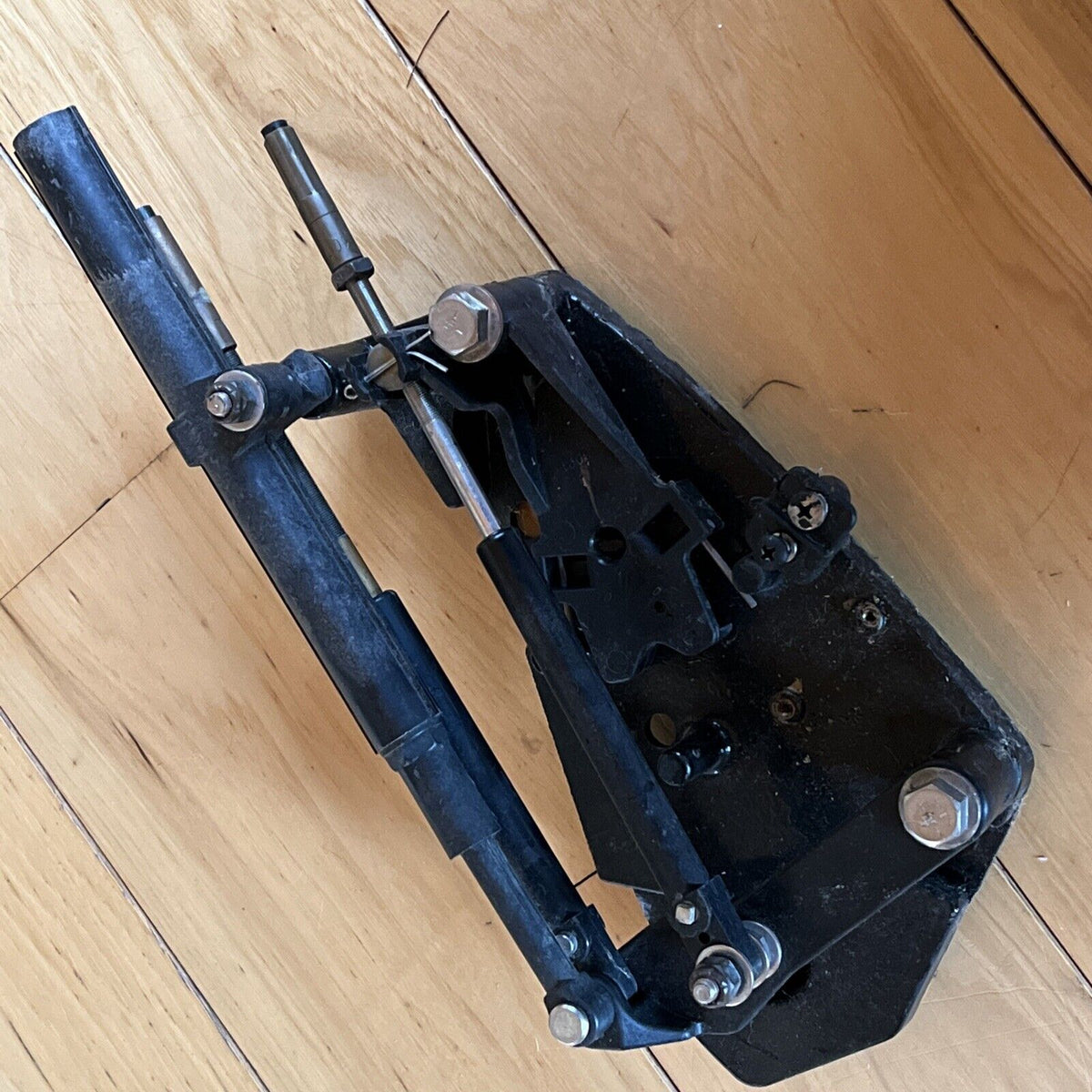 MERCRUISER SHIFT CABLE BRACKET PLATE # 99236 Fresh Water 3.0 120/140 ...