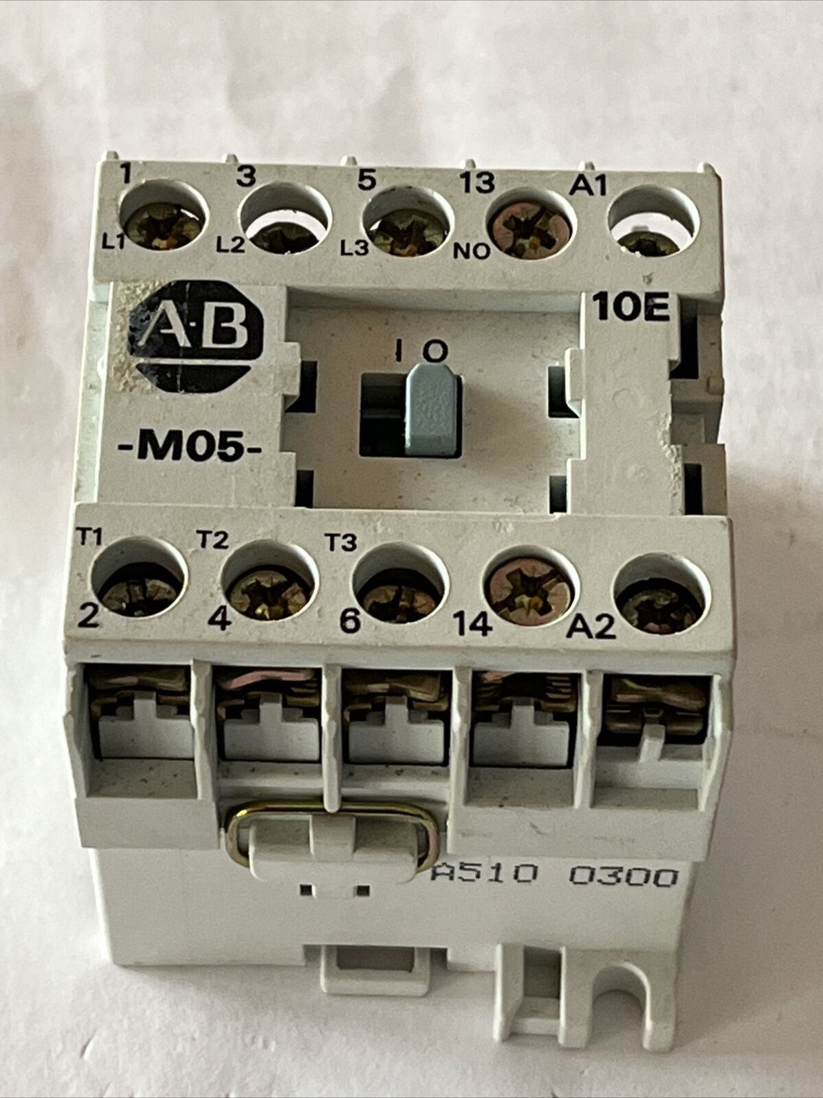 ALLEN - BRADLEY CONTACTOR (100-M05NZ*3) SERIES A — Midwest Boat Recyclers